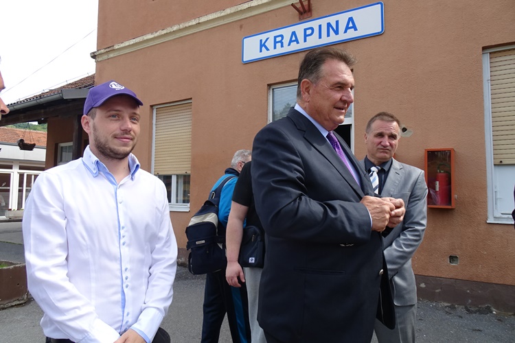 Brza pruga Čakovec - Varaždin - Krapina - Zagreb je "Pelješki most ...