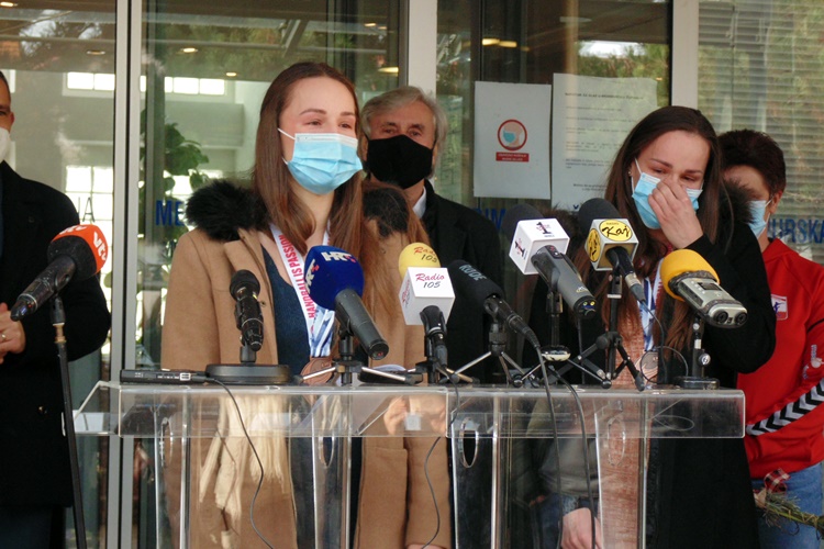 PRIJEM PUN EMOCIJA Sestre Posavec: Još nismo svjesne svega, čast je ...