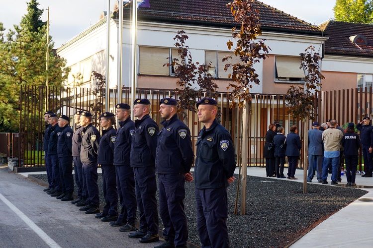 Varaždinska policija obilježila svoj dan, a načelnik Benčić upozorio ...